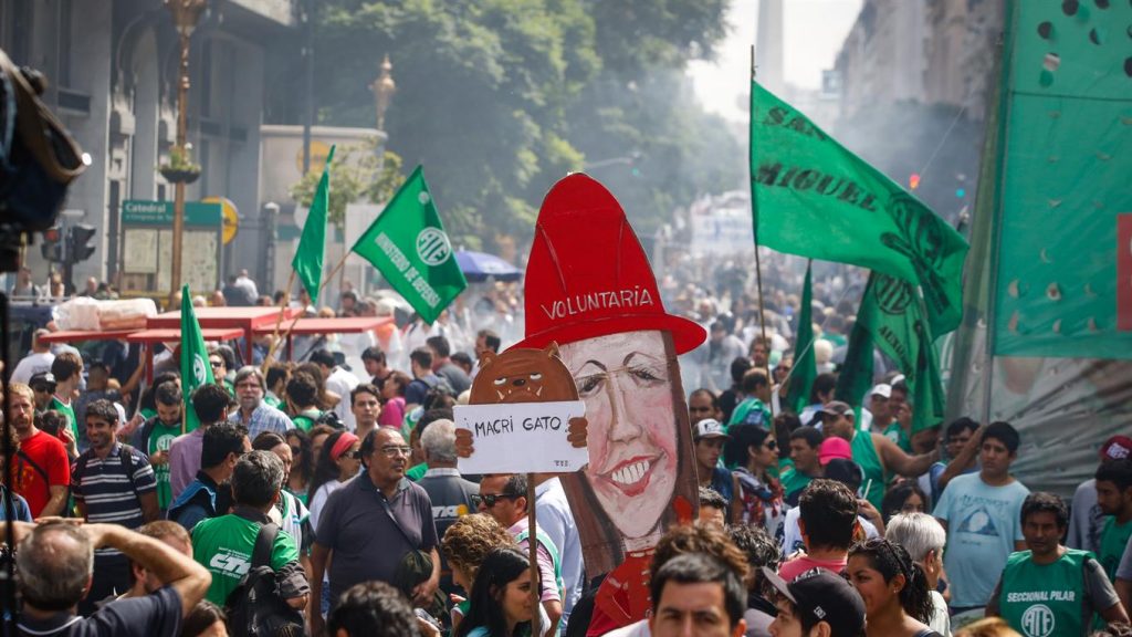 Un nuevo maestrazo, dice presente a la escuela pública – MST